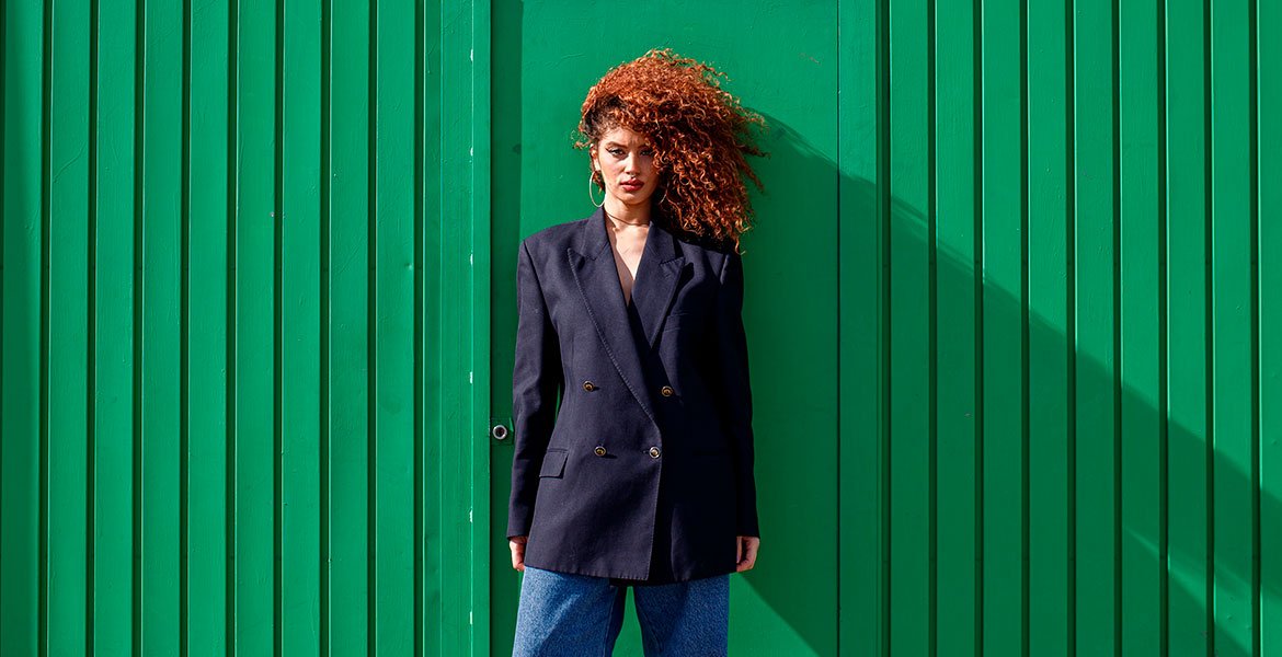Cabelo ruivo acobreado: fique por dentro da trend Cowgirl Cooper
