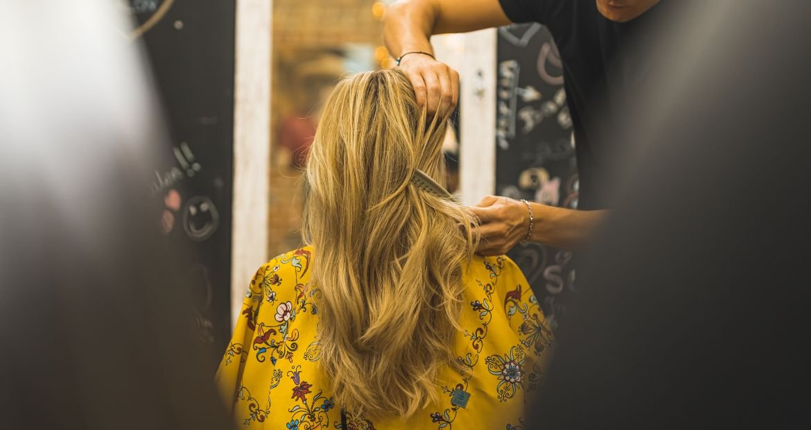 Cortes cabelo liso: descubra o ideal para valorizar seu rosto