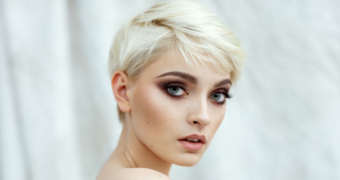 Cortes cabelo liso: descubra o ideal para valorizar seu rosto