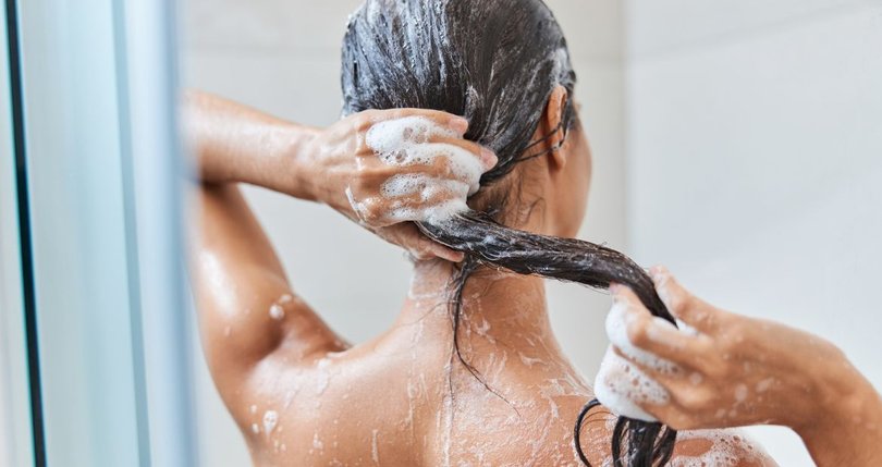 Pré-Shampoo: O que é, benefícios e como usar no cabelo