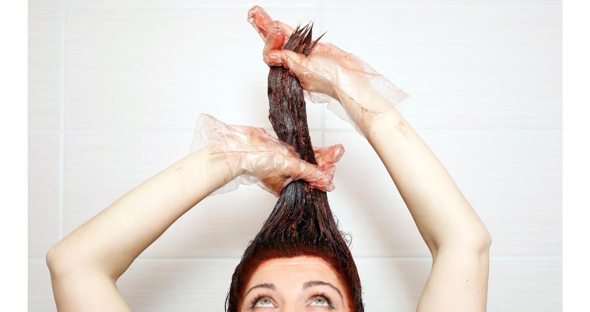 Cor de cabelo chocolate quente: como conquistar e manter esse tom