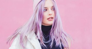 Cabelo roxo: dicas de coloração, cuidados e manutenção