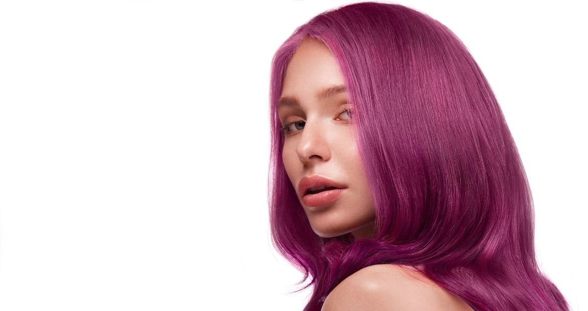 Cabelo roxo: dicas de coloração, cuidados e manutenção