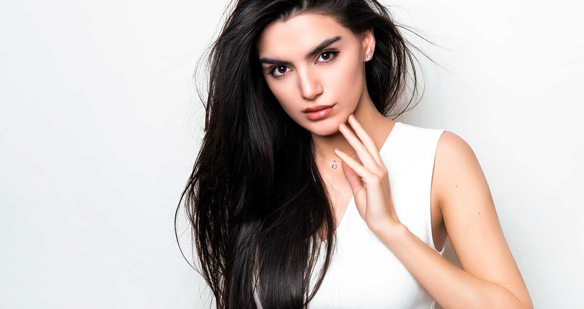 Cabelos longos pretos: dicas para brilho radiante | L'Oréal Paris