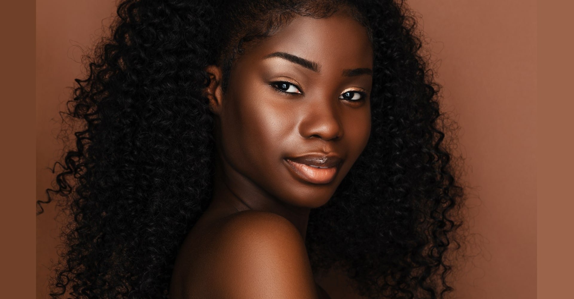Skincare para pele negra: dermatologista tira dúvidas de como montar ...